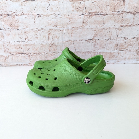 CROCS | Shoes | Crocs Green Sandals With Ventilation And Rotating Heel ...
